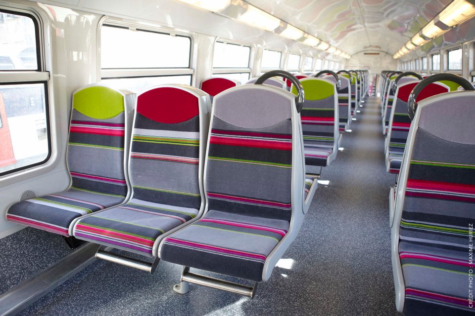 Design d'intérieur RER C par Being - TBWA\France - Creative Inspiration ...